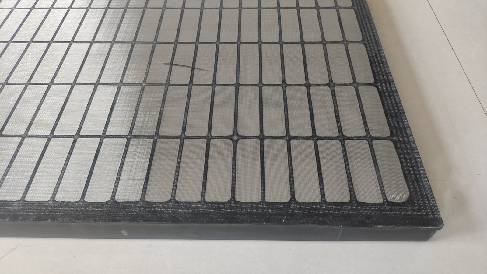 Understanding Shale Shaker Screen Sizes: A Complete Guide - TOP SHAKER ...